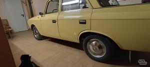 Yellow Moskvich / AZLK 412 1990 in Raseiniai, with an engine capacity of 1.50 L and mileage of 70 thousand km for 4200 €, photo 3 on AUTOMOTO.COM.LV