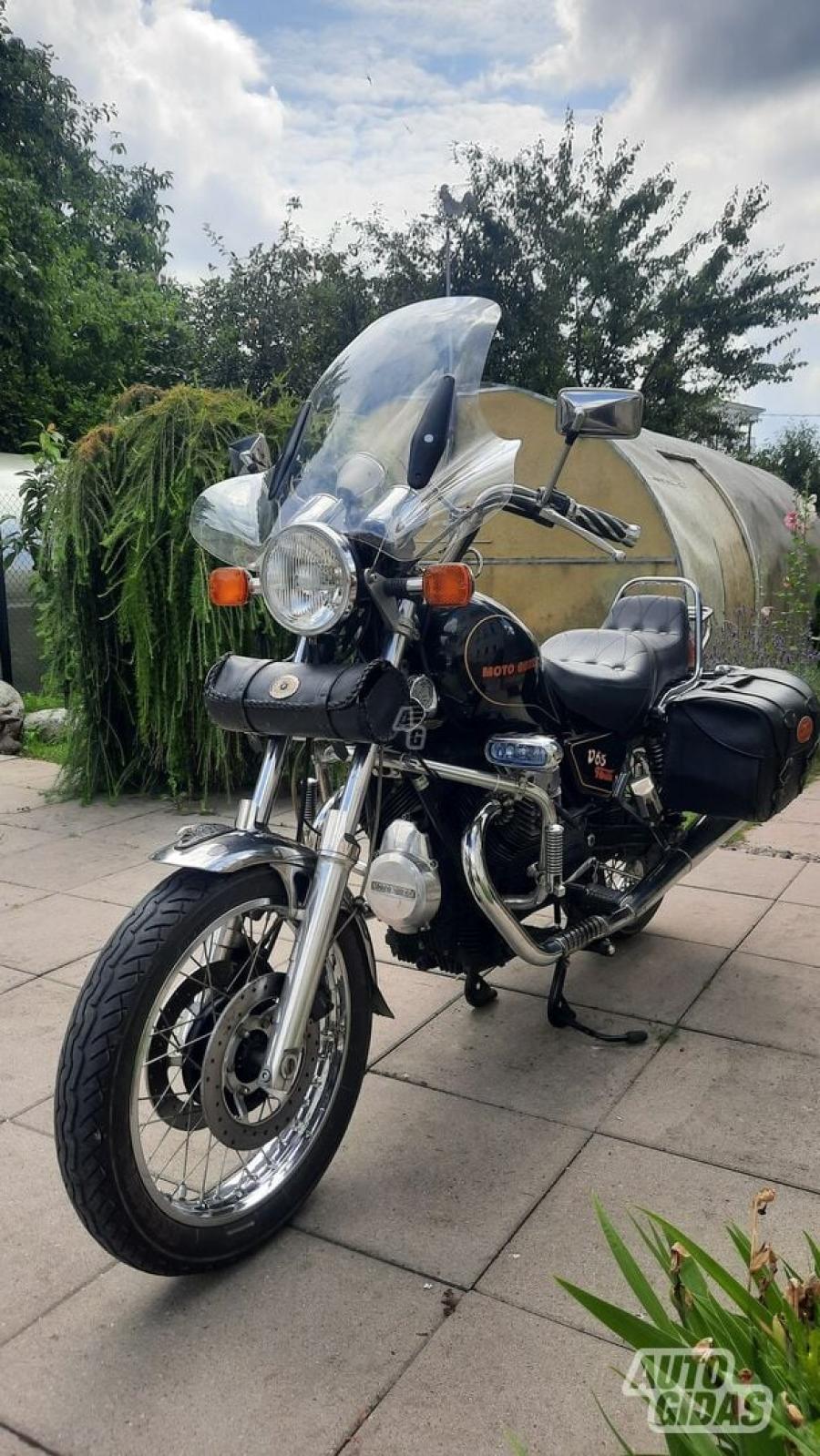 Черный Moto Guzzi 650 1988 в Каунас, объемом двигателя 0.64 л и пробегом 0 тыс. км за 3000 €, фото 3 на AUTOMOTO.COM.LV