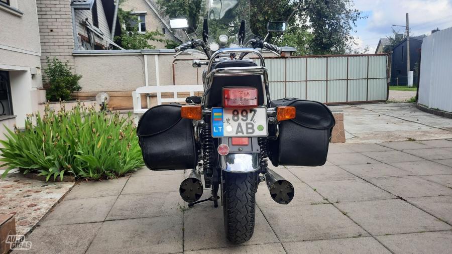 Черный Moto Guzzi 650 1988 в Каунас, объемом двигателя 0.64 л и пробегом 0 тыс. км за 3000 €, фото 4 на AUTOMOTO.COM.LV