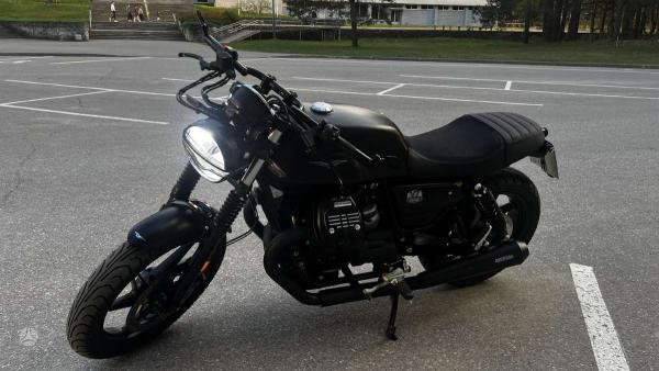 Black Moto Guzzi V7 2022 in Vilnius, with an engine capacity of 0.85 L and mileage of 1000 thousand km for 6500 €, photo 10 on AUTOMOTO.COM.LV