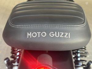 Черный Moto Guzzi V7 2022 в Вильнюс, объемом двигателя 0.85 л и пробегом 3 тыс. км за 6700 €, фото 8 на AUTOMOTO.COM.LV