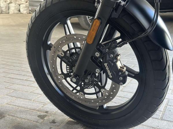 Черный Moto Guzzi V7 2022 в Вильнюс, объемом двигателя 0.85 л и пробегом 3 тыс. км за 6700 €, фото 9 на AUTOMOTO.COM.LV