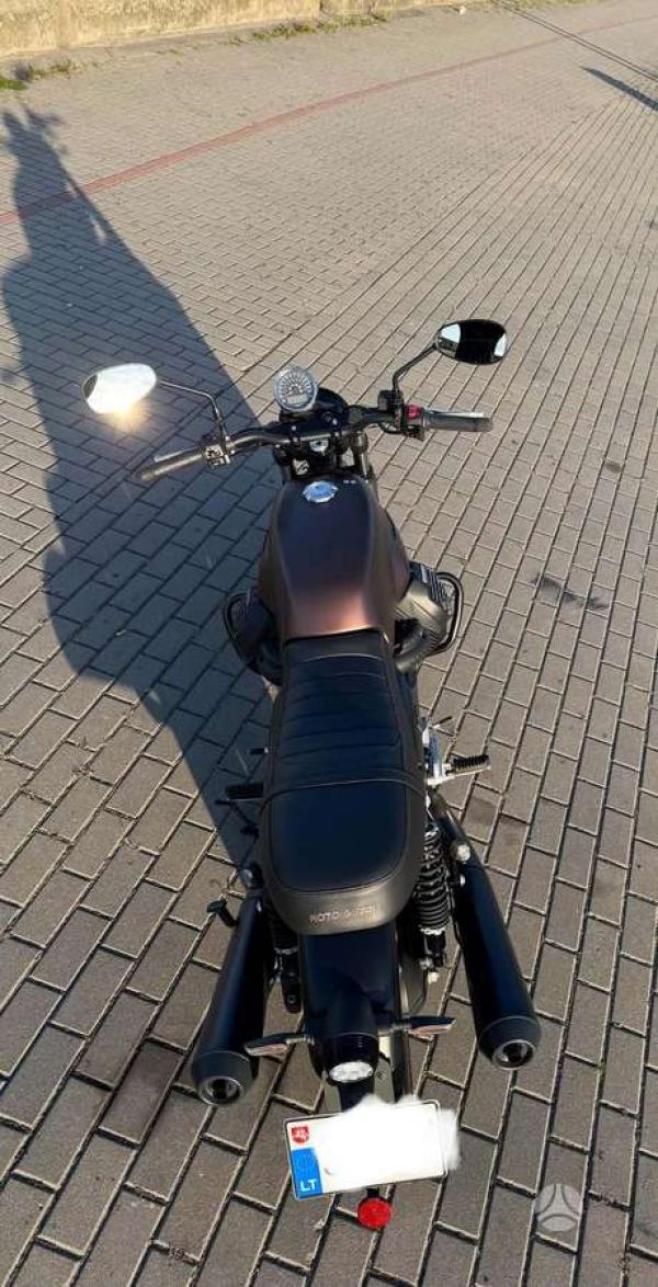 Brown Moto Guzzi V7 2019 in Kaunas, with an engine capacity of 0.75 L and mileage of 16 thousand km for 5500 €, photo 9 on AUTOMOTO.COM.LV