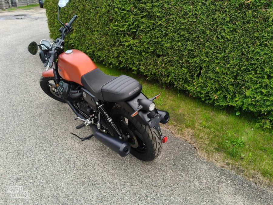 Moto Guzzi V7 2023 Utena, ar dzinēja tilpumu 0.85 L un nobraukumu 3 tūkst. km par 5100 €, foto 4 vietnē AUTOMOTO.COM.LV