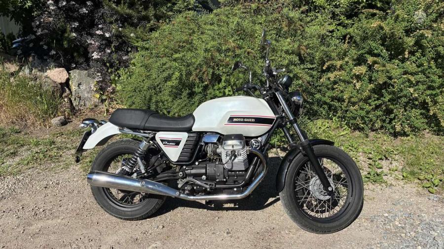 Белый Moto Guzzi V7 2008 в Вильнюс, объемом двигателя 0.74 л и пробегом 15 тыс. км за 4500 €, фото 1 на AUTOMOTO.COM.LV