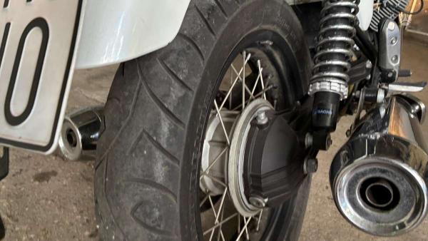 Balts Moto Guzzi V7 2008 Viļņa, ar dzinēja tilpumu 0.74 L un nobraukumu 15 tūkst. km par 4500 €, foto 8 vietnē AUTOMOTO.COM.LV