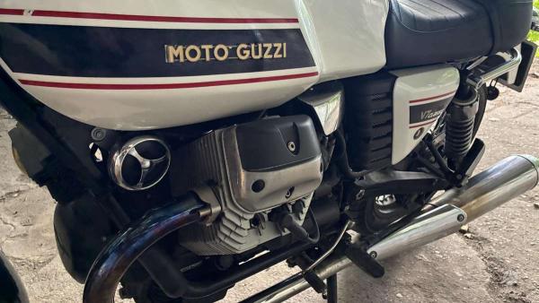 Balts Moto Guzzi V7 2008 Viļņa, ar dzinēja tilpumu 0.74 L un nobraukumu 15 tūkst. km par 4500 €, foto 10 vietnē AUTOMOTO.COM.LV