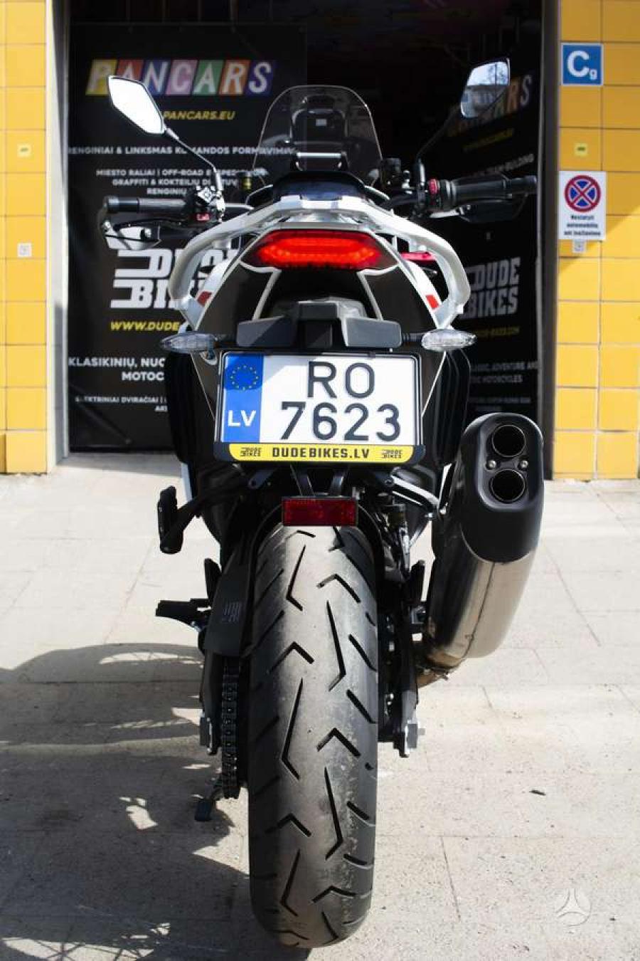 Balts Moto Morini 1200 2026 Viļņa, ar dzinēja tilpumu 1.20 L un nobraukumu 0 tūkst. km par 12790 €, foto 12 vietnē AUTOMOTO.COM.LV
