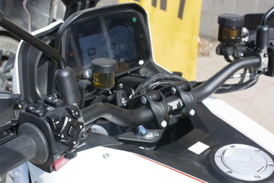 Balts Moto Morini 1200 2026 Viļņa, ar dzinēja tilpumu 1.20 L un nobraukumu 0 tūkst. km par 12790 €, foto 16 vietnē AUTOMOTO.COM.LV