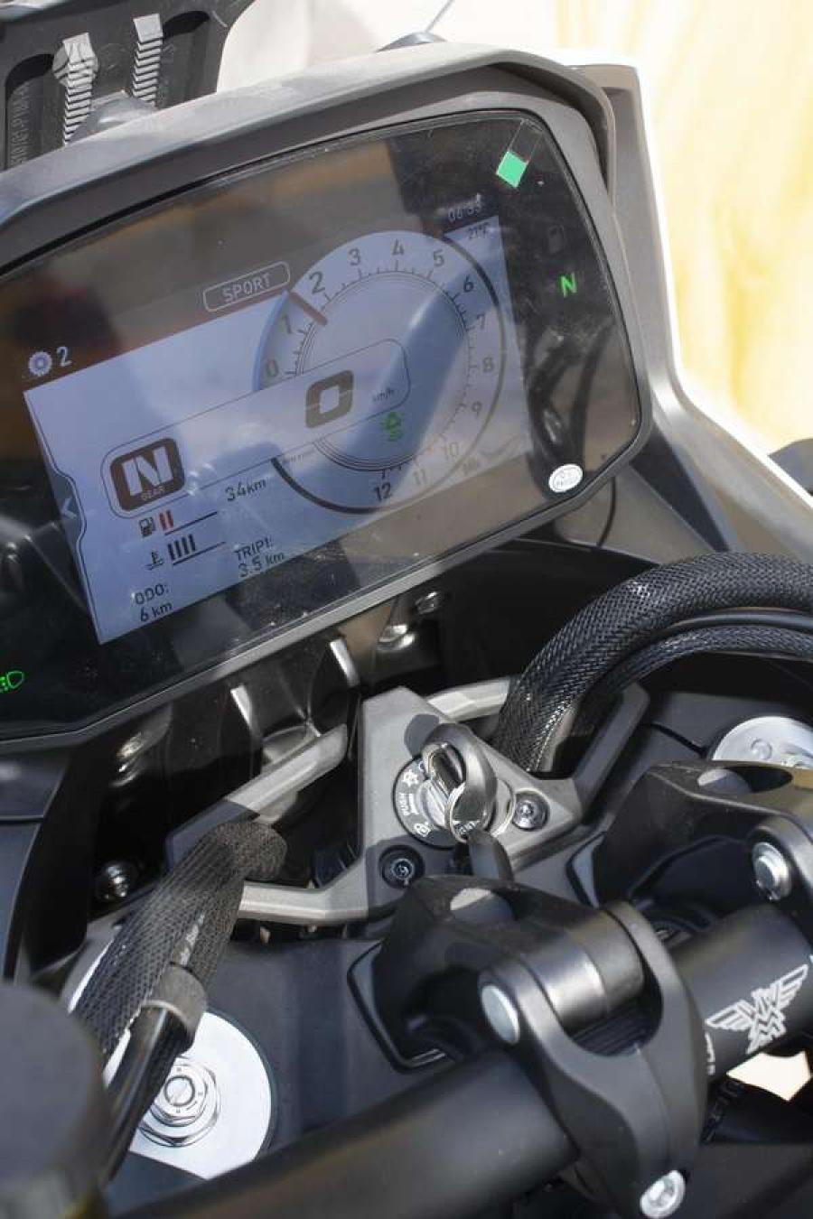 Balts Moto Morini 1200 2026 Viļņa, ar dzinēja tilpumu 1.20 L un nobraukumu 0 tūkst. km par 12790 €, foto 18 vietnē AUTOMOTO.COM.LV