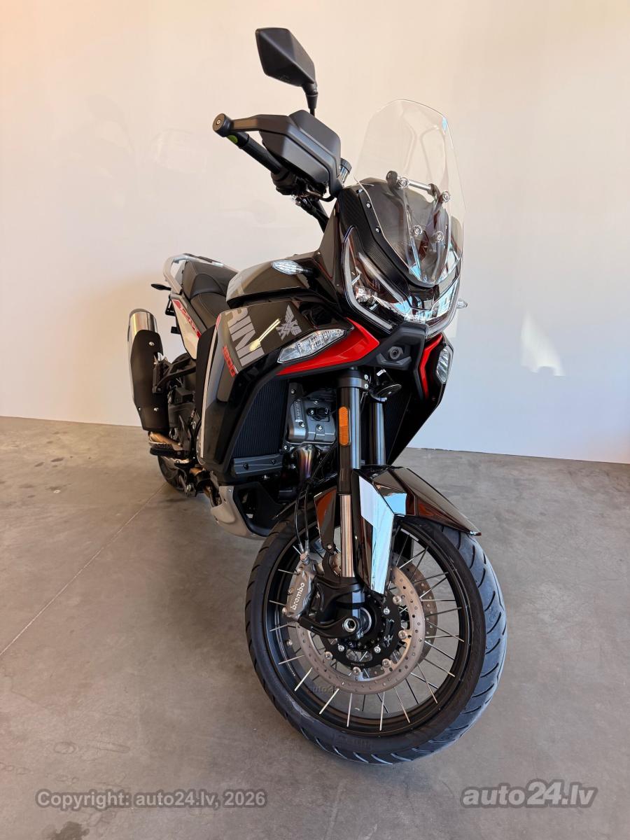 Melns Moto Morini X-Cape 2026 Tallina, ar dzinēja tilpumu 1.20 L un nobraukumu 0 tūkst. km par 14290 €, foto 4 vietnē AUTOMOTO.COM.LV