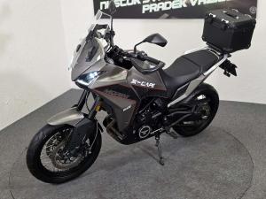 Grey Moto Morini X-Cape 2022 in Panevezys, with an engine capacity of 0.65 L and mileage of 22 thousand km for 5199 €, photo 11 on AUTOMOTO.COM.LV