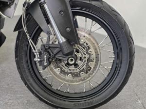 Grey Moto Morini X-Cape 2022 in Panevezys, with an engine capacity of 0.65 L and mileage of 22 thousand km for 5199 €, photo 22 on AUTOMOTO.COM.LV