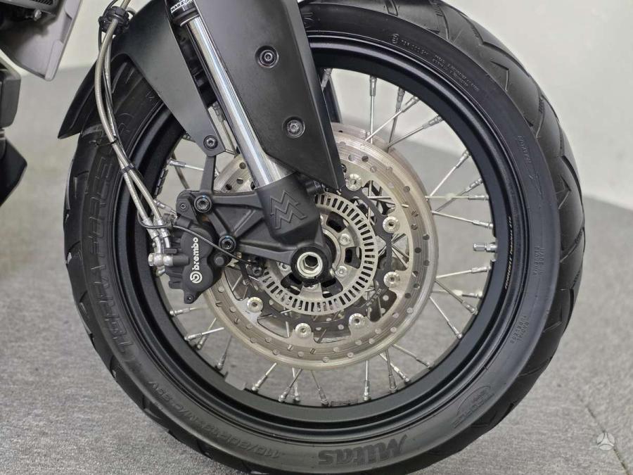 Grey Moto Morini X-Cape 2022 in Panevezys, with an engine capacity of 0.65 L and mileage of 22 thousand km for 5199 €, photo 22 on AUTOMOTO.COM.LV