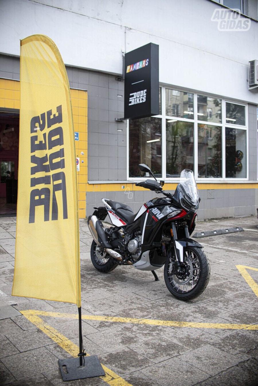 White Moto Morini X-Cape 2026 in Vilnius, with an engine capacity of 0.00 L and mileage of 0 thousand km for 13990 €, photo 5 on AUTOMOTO.COM.LV