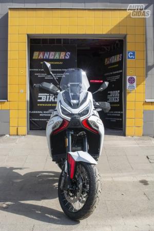 White Moto Morini X-Cape 2026 in Vilnius, with an engine capacity of 0.00 L and mileage of 0 thousand km for 13990 €, photo 8 on AUTOMOTO.COM.LV