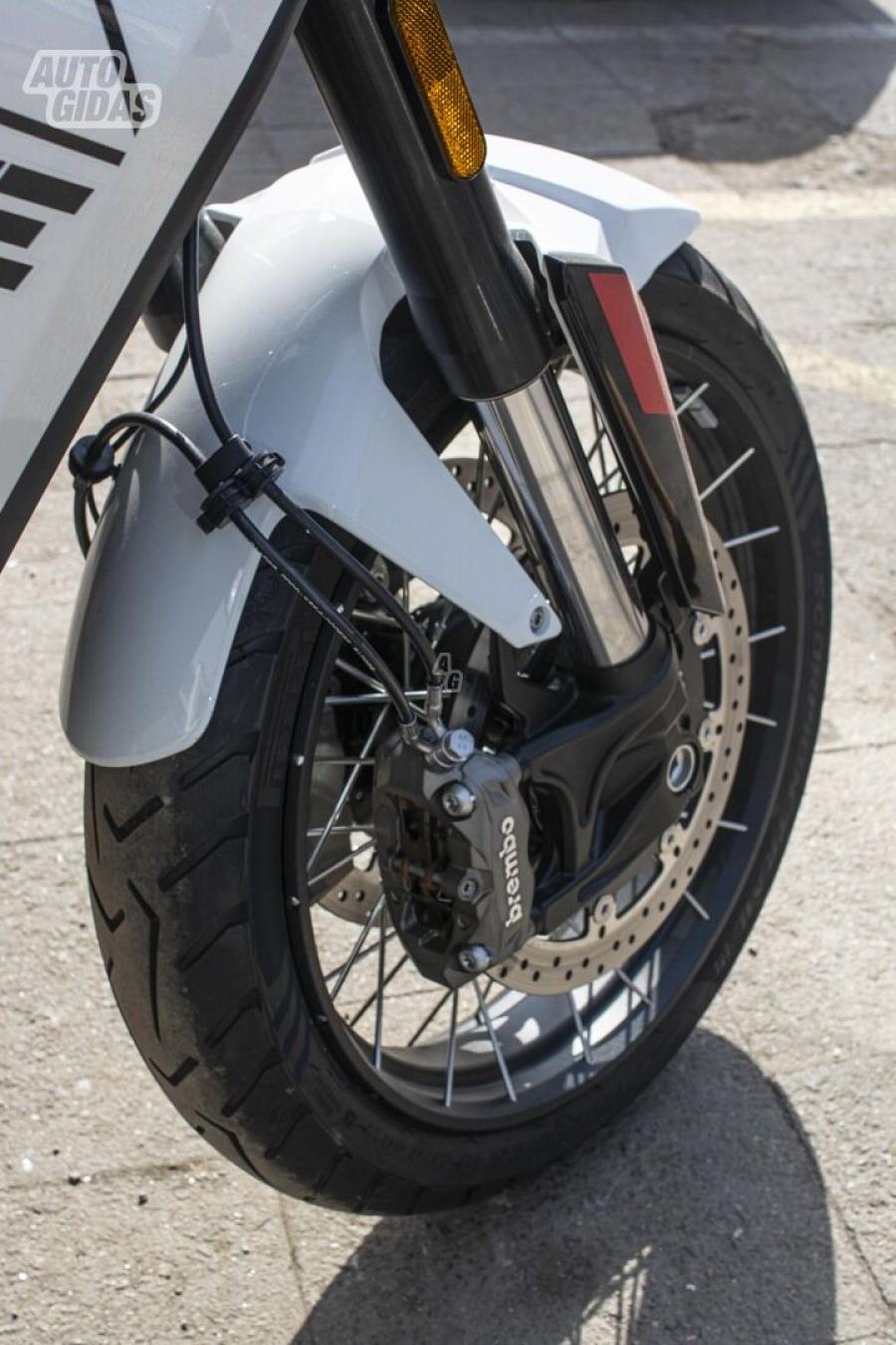 White Moto Morini X-Cape 2026 in Vilnius, with an engine capacity of 0.00 L and mileage of 0 thousand km for 11200 €, photo 16 on AUTOMOTO.COM.LV