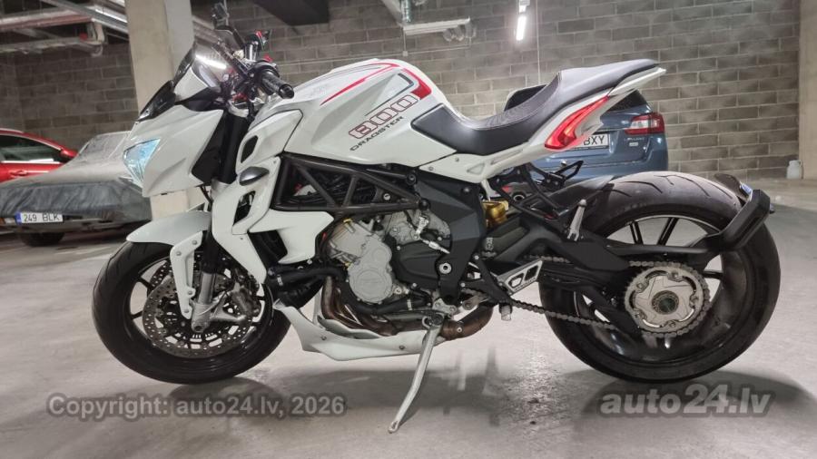 Черный MV Agusta Brutale 2015 в Таллин, объемом двигателя 0.80 л и пробегом 13 тыс. км за 8490 €, фото 15 на AUTOMOTO.COM.LV
