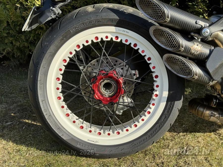 Melns MV Agusta Brutale 2019 Tallina, ar dzinēja tilpumu 0.80 L un nobraukumu 5 tūkst. km par 16995 €, foto 10 vietnē AUTOMOTO.COM.LV