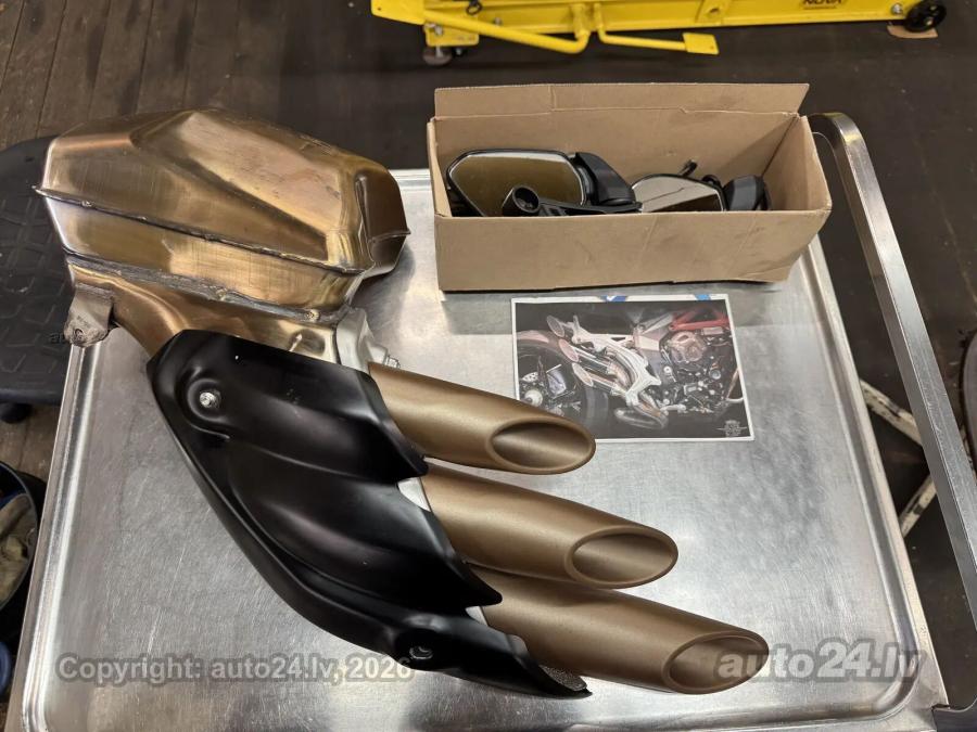 Melns MV Agusta Brutale 2019 Tallina, ar dzinēja tilpumu 0.80 L un nobraukumu 5 tūkst. km par 16995 €, foto 18 vietnē AUTOMOTO.COM.LV