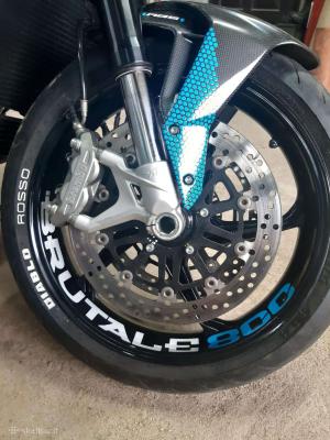 Zils MV Agusta Brutale 2019 Tauragė, ar dzinēja tilpumu 0.00 L un nobraukumu 5 tūkst. km par 6700 €, foto 3 vietnē AUTOMOTO.COM.LV