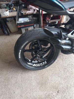 Zils MV Agusta Brutale 2019 Tauragė, ar dzinēja tilpumu 0.00 L un nobraukumu 5 tūkst. km par 6700 €, foto 4 vietnē AUTOMOTO.COM.LV