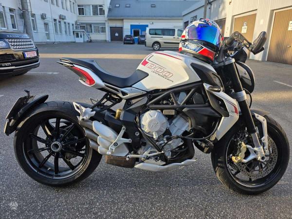 MV Agusta Brutale 2014 в Паневежис, объемом двигателя 0.80 л и пробегом 17 тыс. км за 5300 €, фото 1 на AUTOMOTO.COM.LV