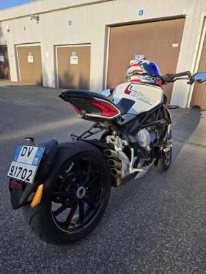 MV Agusta Brutale 2014 в Паневежис, объемом двигателя 0.80 л и пробегом 17 тыс. км за 5300 €, фото 7 на AUTOMOTO.COM.LV