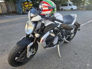 MV Agusta Brutale 2014 в Паневежис, объемом двигателя 0.80 л и пробегом 17 тыс. км за 5300 €, фото 8 на AUTOMOTO.COM.LV