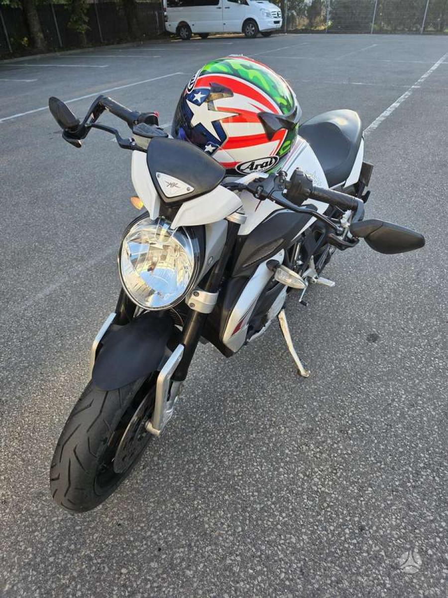MV Agusta Brutale 2014 в Паневежис, объемом двигателя 0.80 л и пробегом 17 тыс. км за 5300 €, фото 10 на AUTOMOTO.COM.LV