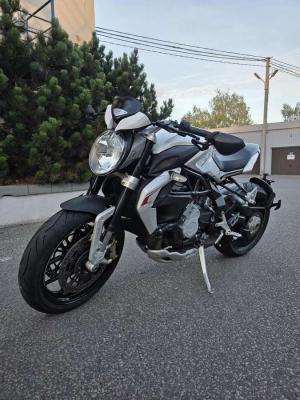 MV Agusta Brutale 2015 in Panevezys, with an engine capacity of 0.80 L and mileage of 17 thousand km for 4700 €, photo 12 on AUTOMOTO.COM.LV