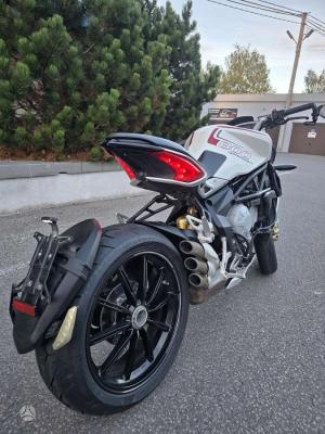 MV Agusta Brutale 2015 in Panevezys, with an engine capacity of 0.80 L and mileage of 17 thousand km for 4700 €, photo 16 on AUTOMOTO.COM.LV
