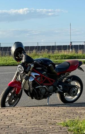 Red MV Agusta Brutale 2007 in Tallinn, with an engine capacity of 0.91 L and mileage of 17 thousand km for 5000 €, photo 4 on AUTOMOTO.COM.LV