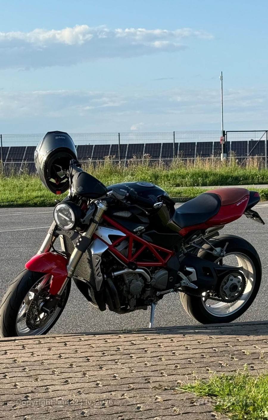 Red MV Agusta Brutale 2007 in Tallinn, with an engine capacity of 0.91 L and mileage of 17 thousand km for 5000 €, photo 4 on AUTOMOTO.COM.LV