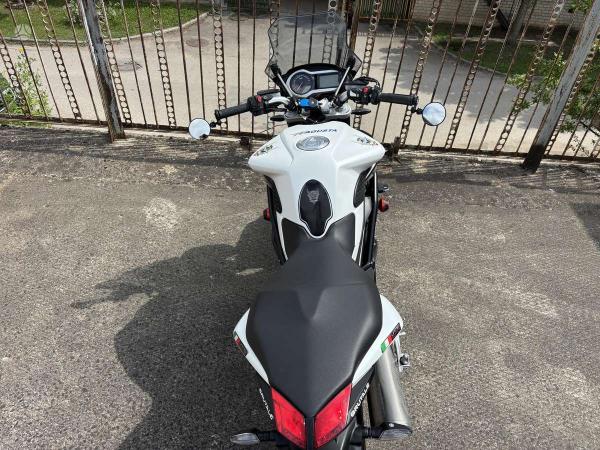 White MV Agusta Brutale 2011 in Kaunas, with an engine capacity of 0.92 L and mileage of 30 thousand km for 4300 €, photo 9 on AUTOMOTO.COM.LV