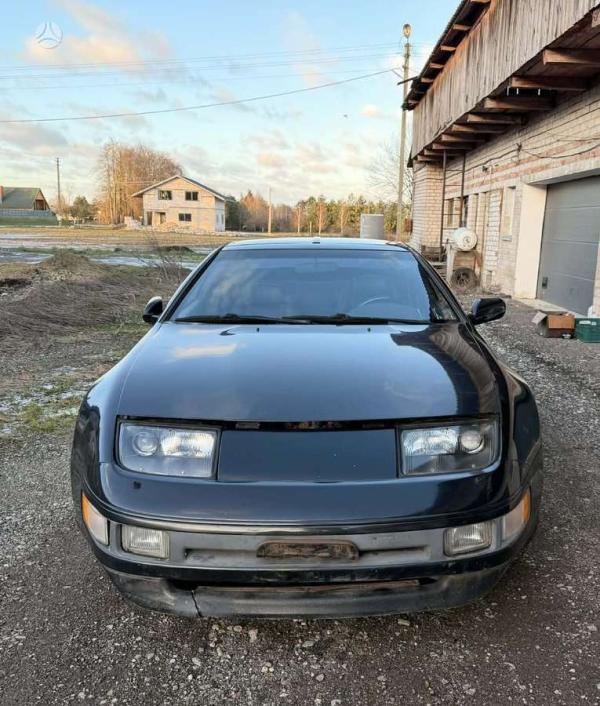 Black Nissan 300ZX 1990 in Marijampole, with an engine capacity of 2.96 L and mileage of 48 thousand km for 7500 €, photo 10 on AUTOMOTO.COM.LV