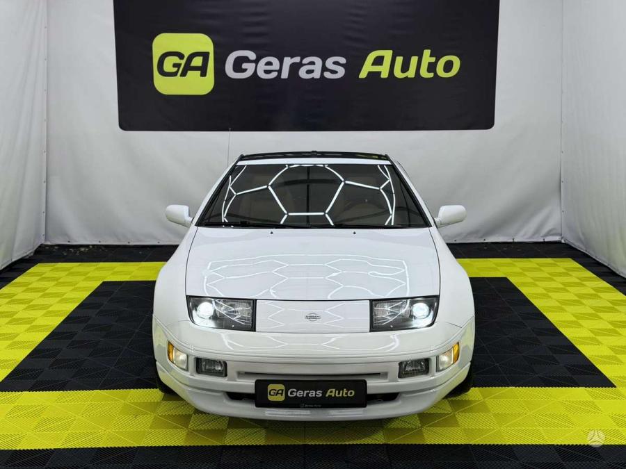 White Nissan 300ZX 1996 in Vilnius, with an engine capacity of 2.96 L and mileage of 201 thousand km for 11200 €, photo 8 on AUTOMOTO.COM.LV