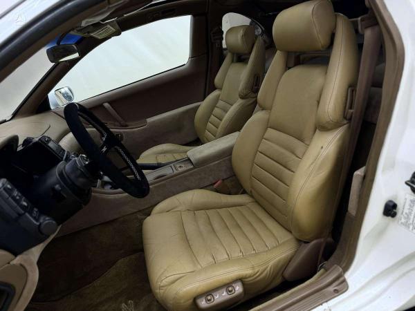 White Nissan 300ZX 1996 in Vilnius, with an engine capacity of 2.96 L and mileage of 201 thousand km for 11200 €, photo 9 on AUTOMOTO.COM.LV