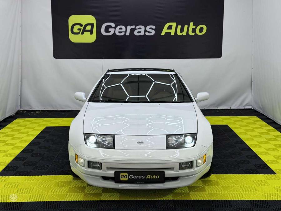 White Nissan 300ZX 1996 in Vilnius, with an engine capacity of 2.96 L and mileage of 201 thousand km for 10500 €, photo 8 on AUTOMOTO.COM.LV