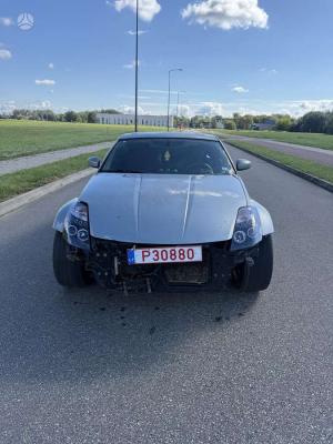 Grey Nissan 350Z 2004 in Kaunas, with an engine capacity of 3.50 L and mileage of 300 thousand km for 7100 €, photo 3 on AUTOMOTO.COM.LV