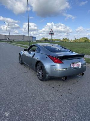 Grey Nissan 350Z 2004 in Kaunas, with an engine capacity of 3.50 L and mileage of 300 thousand km for 7100 €, photo 8 on AUTOMOTO.COM.LV