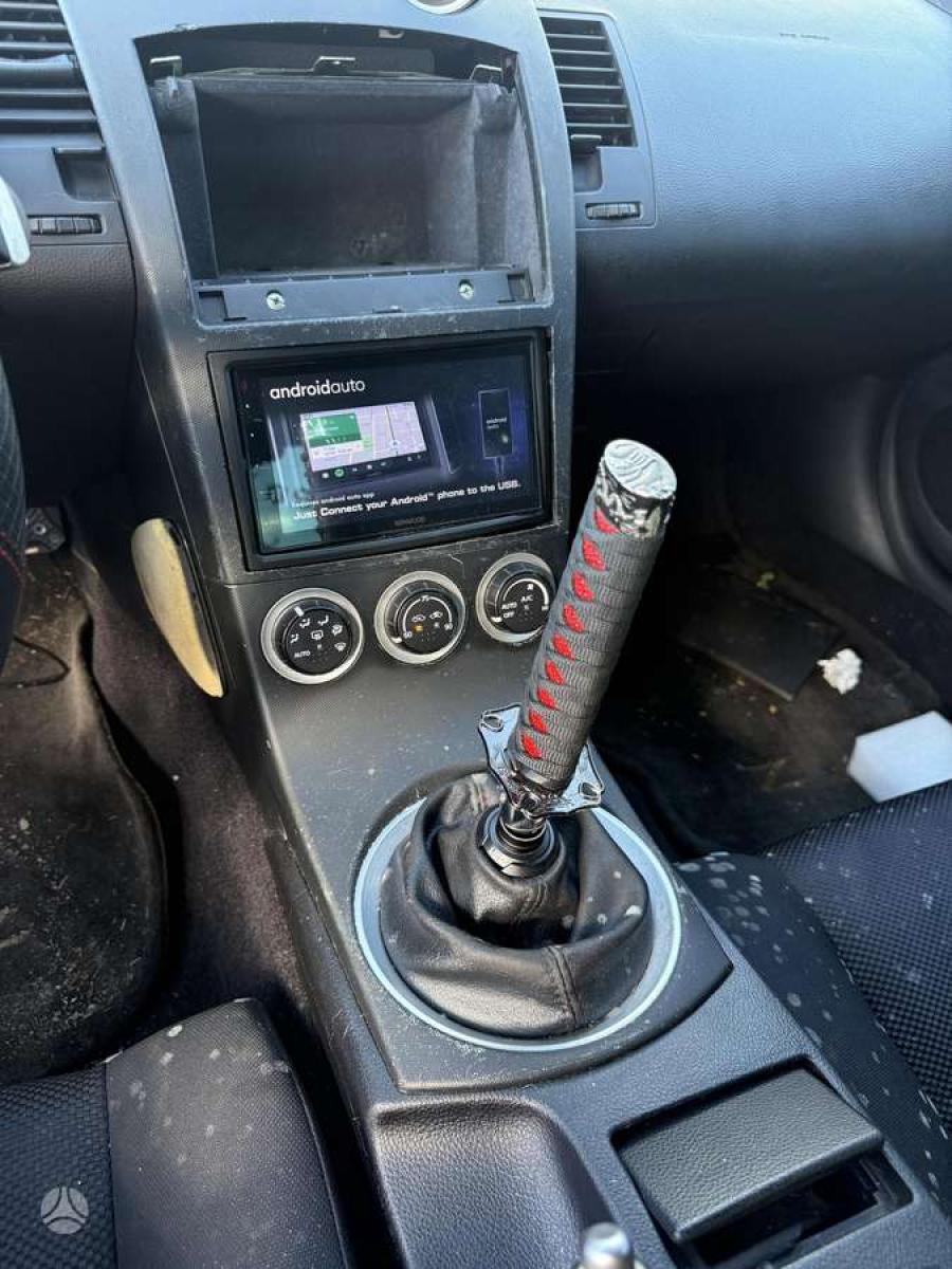 Grey Nissan 350Z 2004 in Kaunas, with an engine capacity of 3.50 L and mileage of 300 thousand km for 7100 €, photo 12 on AUTOMOTO.COM.LV