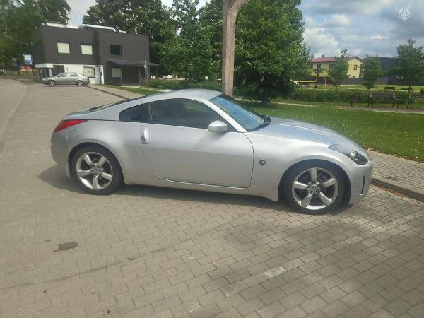 Pelēks Nissan 350Z 2006 Tauragė, ar dzinēja tilpumu 3.50 L un nobraukumu 288 tūkst. km par 5655 €, foto 3 vietnē AUTOMOTO.COM.LV