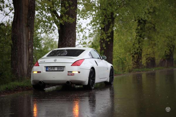 Balts Nissan 350Z 2006 Viļņa, ar dzinēja tilpumu 3.50 L un nobraukumu 96 tūkst. km par 10500 €, foto 1 vietnē AUTOMOTO.COM.LV