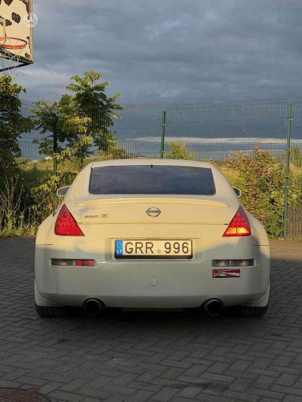 Balts Nissan 350Z 2006 Viļņa, ar dzinēja tilpumu 3.50 L un nobraukumu 96 tūkst. km par 10500 €, foto 5 vietnē AUTOMOTO.COM.LV