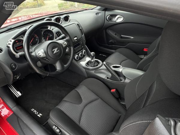 Nissan 370-z 2016 in Vilnius, with an engine capacity of 3.70 L and mileage of 0 thousand km for 23500 €, photo 11 on AUTOMOTO.COM.LV