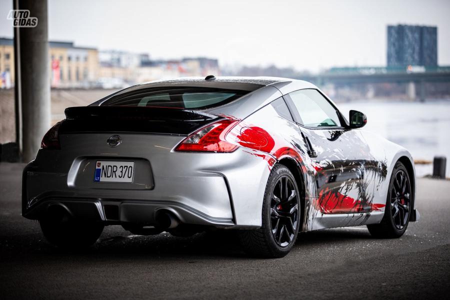 Grey Nissan 370-z 2014 in Klaipeda, with an engine capacity of 3.70 L and mileage of 39 thousand km for 25000 €, photo 10 on AUTOMOTO.COM.LV