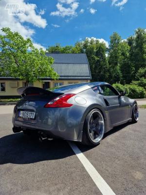 Pelēks Nissan 370-z 2014 Kauņa, ar dzinēja tilpumu 3.70 L un nobraukumu 63 tūkst. km par 23000 €, foto 4 vietnē AUTOMOTO.COM.LV