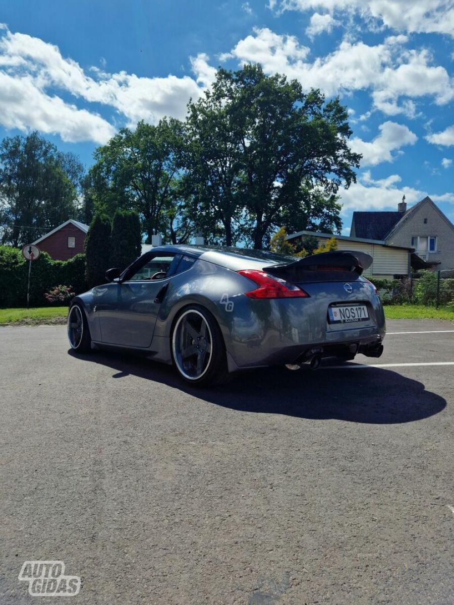 Pelēks Nissan 370-z 2014 Kauņa, ar dzinēja tilpumu 3.70 L un nobraukumu 63 tūkst. km par 23000 €, foto 5 vietnē AUTOMOTO.COM.LV
