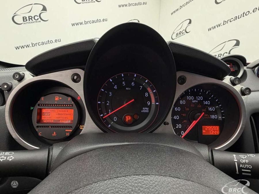 Красный Ниссан 370 З 2015 в Вильнюс, объемом двигателя 3.70 л и пробегом 48 тыс. км за 14500 €, фото 26 на AUTOMOTO.COM.LV